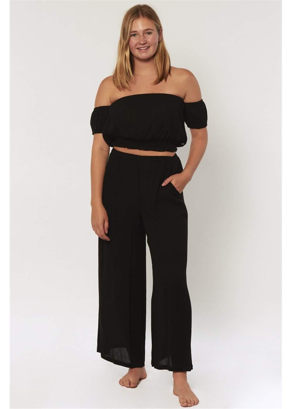 Sisstrevolution Palm Crop Top - Black | Shoulderless, Elastic, Cotton ...